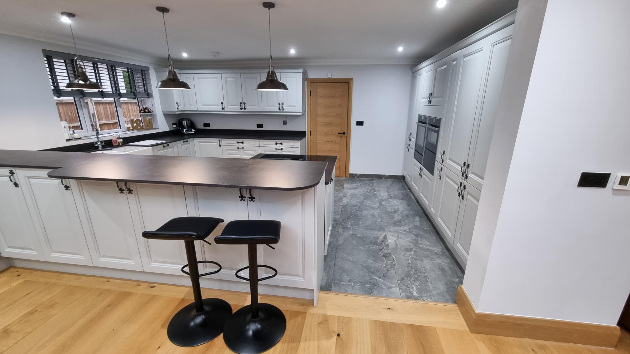 MODERN CLASSIC SHAKER KITCHEN & DRINKS AREA | Kitchen Flair