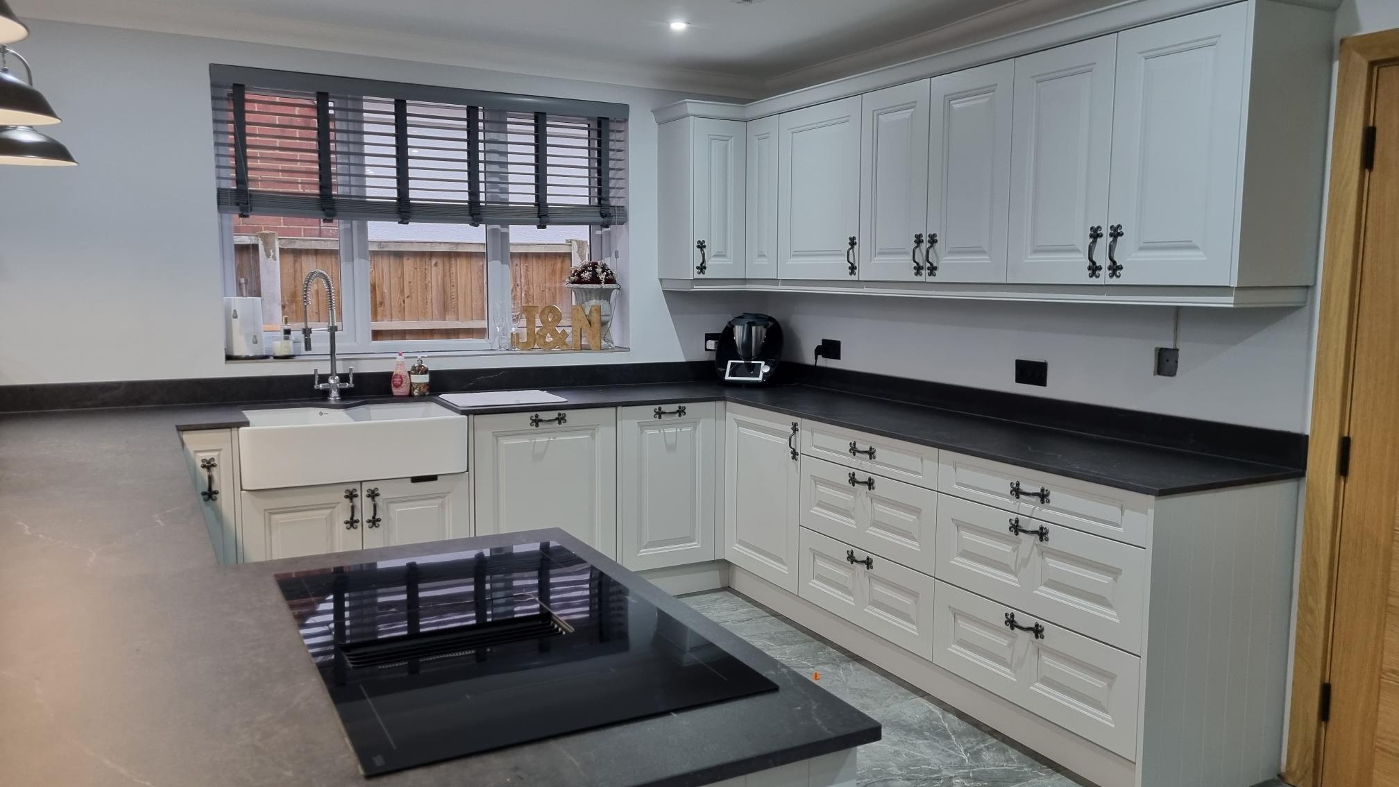 MODERN CLASSIC SHAKER KITCHEN & DRINKS AREA | Kitchen Flair